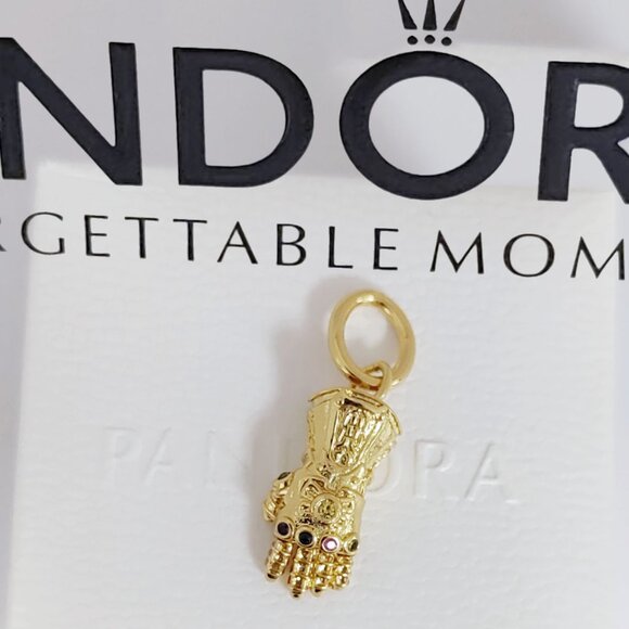 Pandora | Jewelry | Pandora Marvel The Avengers Infinity Gauntlet ...